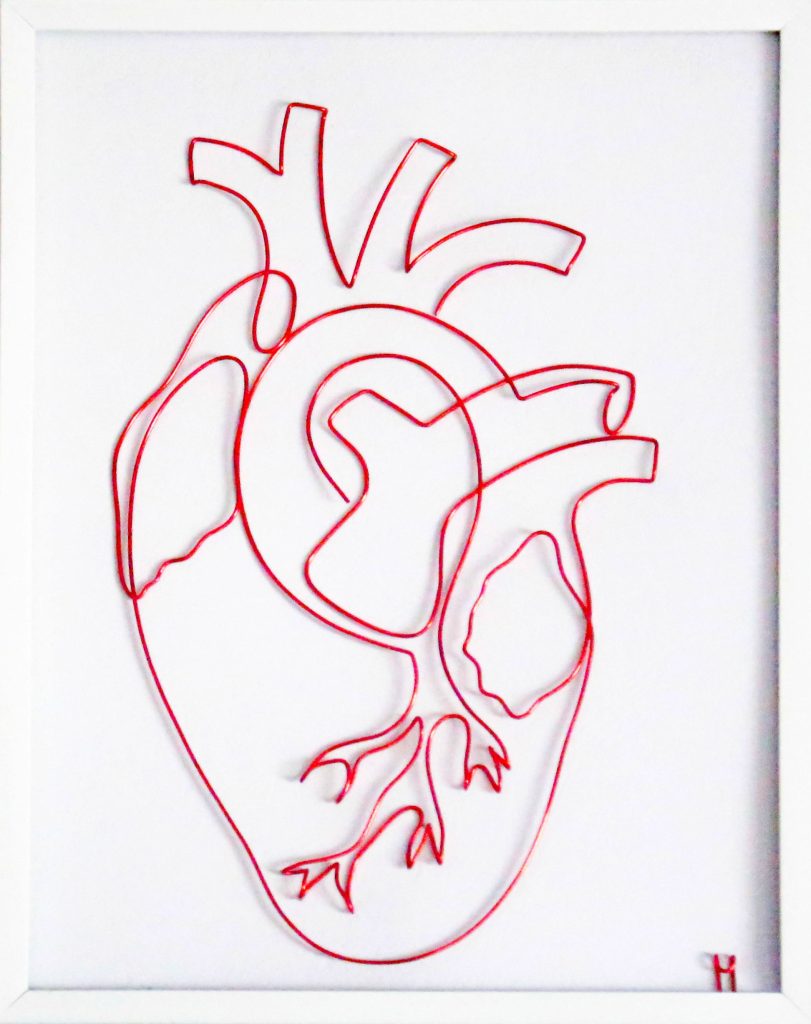 Inima anatomica – Tablou in fir continuu de sarma rosie - Arta Sarmei